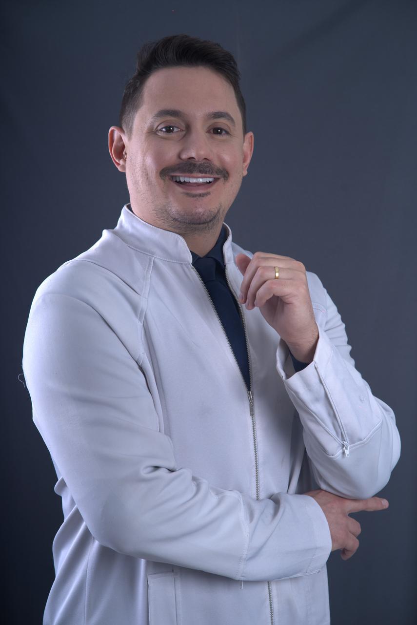 Saúde bucal em dia: essencial para quem enfrenta o câncer, alerta Dr ...